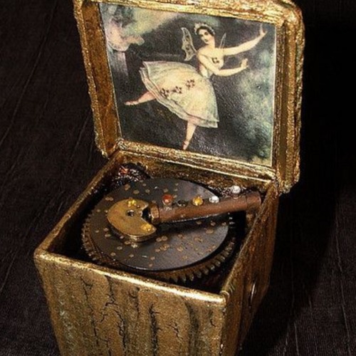 Stream Cursed Music Box by toxicnostalgia | Listen online for free on ...