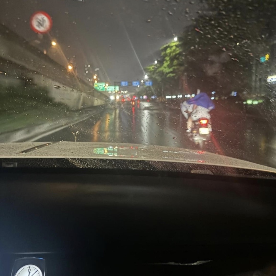 Stream China Mix Việt - Kem Bay Trôi Hưởng by quyen hai | Listen online ...