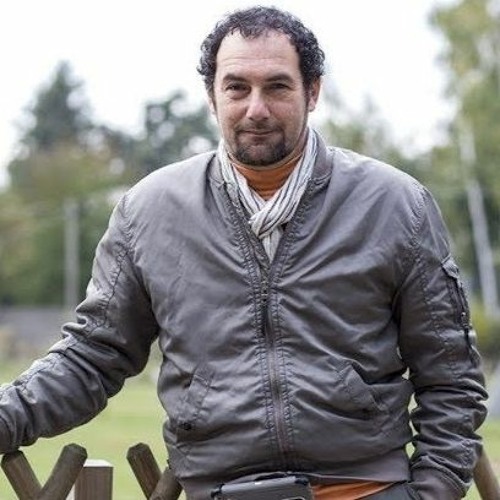 Stream episode Korom Gábor kutyaszakértő a Tükör módszerről (is ...