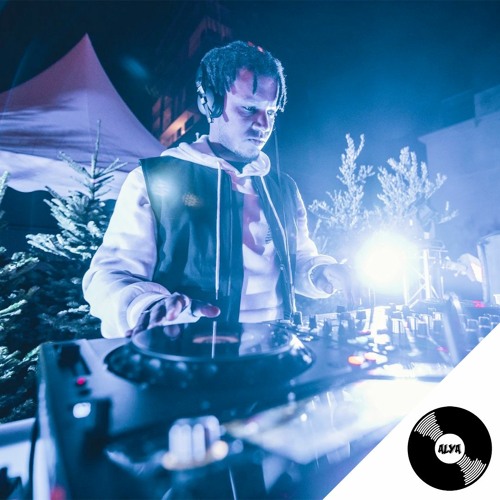 Stream Grooving With Alya .13 by Alya | Listen online for free on ...