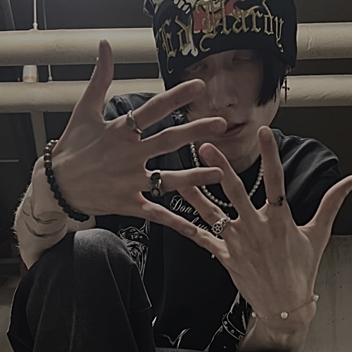 Stream FUGA!+ (prod. noevdv) by Zay ☥ | Listen online for free on ...