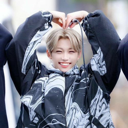 Stream Hello Stranger - Stray Kids by jeongins_beloved | Listen online ...