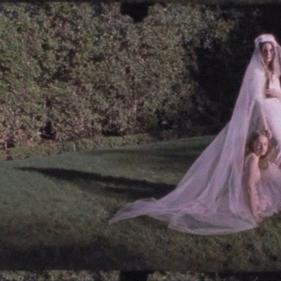 Stream lana del rey: bird world (salamander, valley of the dolls & nfr ...