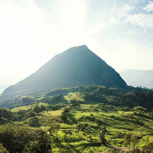 Stream Paisaje sonoro de Cerro Tusa by Comfama Social Media | Listen ...