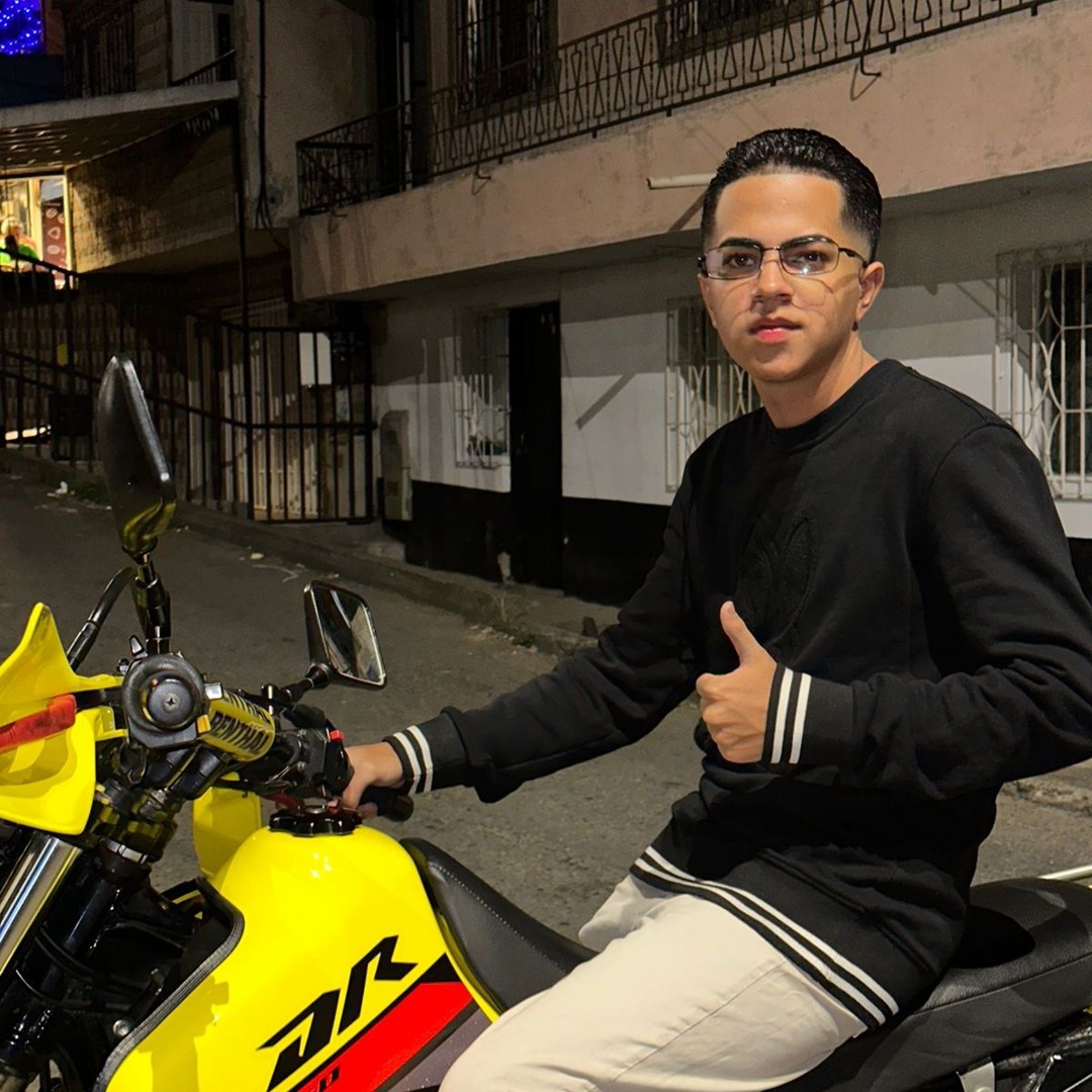 Stream Set Sorpresa (By Alejandro Osorio) by Alejandro Osorio | Listen online for free on SoundCloud