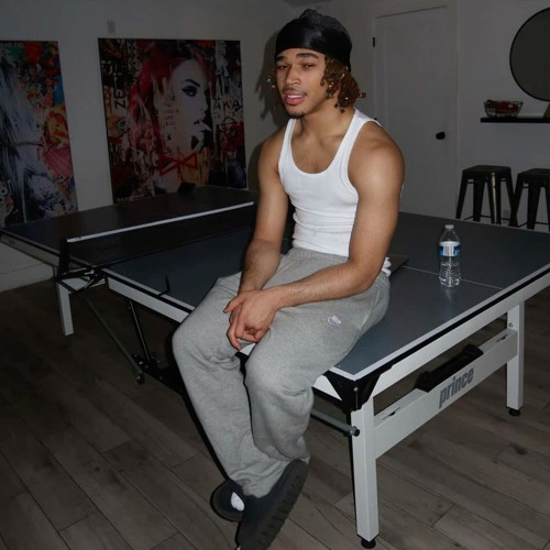 Stream pizza time (che remix) by frostxy! | Listen online for free on ...