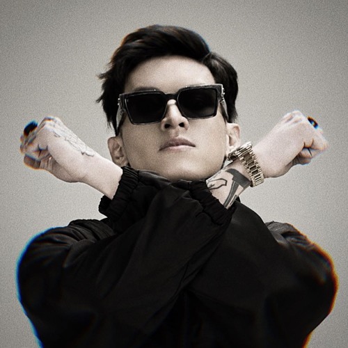 Stream TEAM PHILIPP | Listen to DONALD GOLD REMIX - ADAMN playlist ...