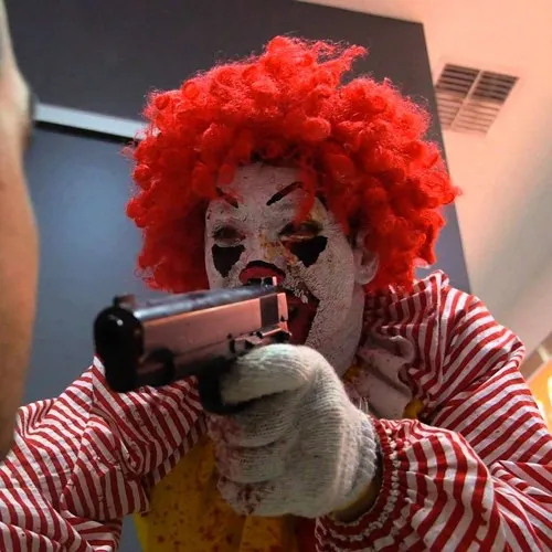 Stream fatassskeleton - im not ronald mcdonald, and ur not daisy ...