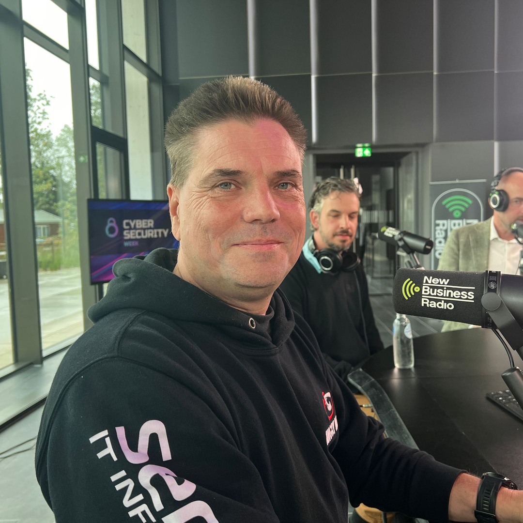 Stream episode Marcel van der Velde (Security Academy) - De Ondernemer ...