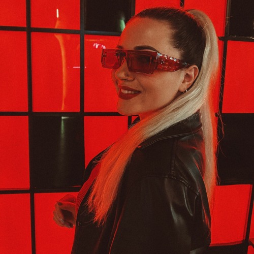 Stream Deva Vicci - Melodic Techno Peak Time [Public House, Dubai] by DEVA VICCI | Listen online ...