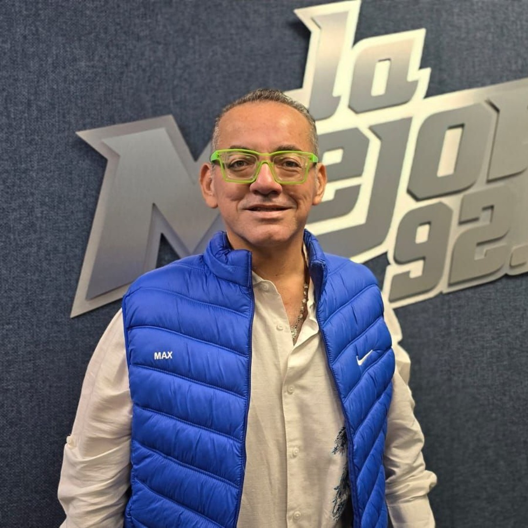 Listen to music albums featuring Comentario de Max Cortés: Denuncian ...