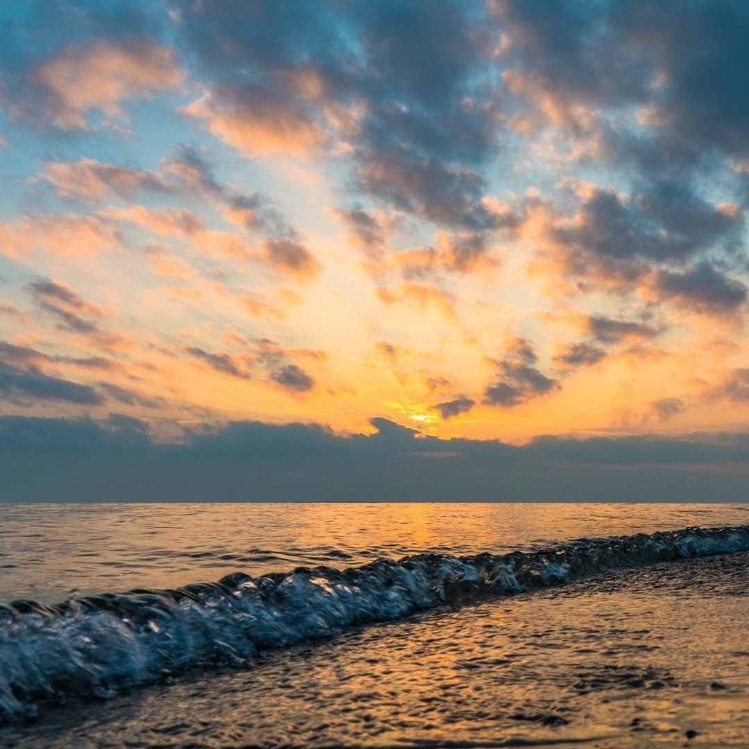 Stream Thailand Travel - Download Background Music by Vivaleum | Listen ...