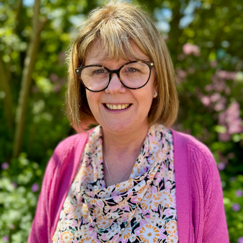 Stream 9th Feb 2025 - ‘Worship- Living In Awe Of God’ - Lynne Gettings ...