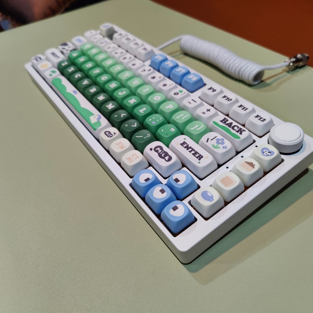 Stream BSUN sunset yellow switch sound test, hi75 keyboard with MOA ...