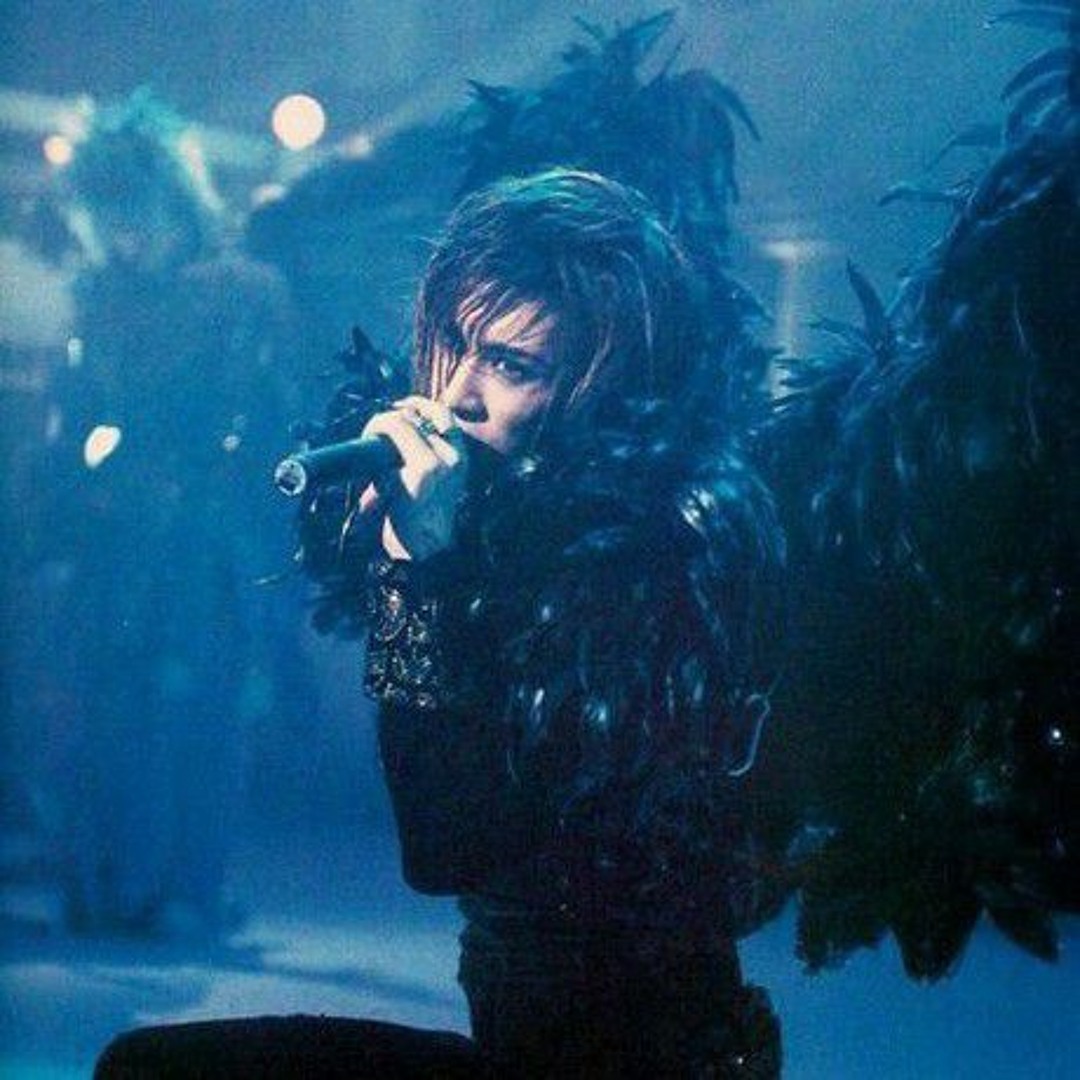 Stream episode El huevo; un relato corto. by Lay_cuenta podcast ...