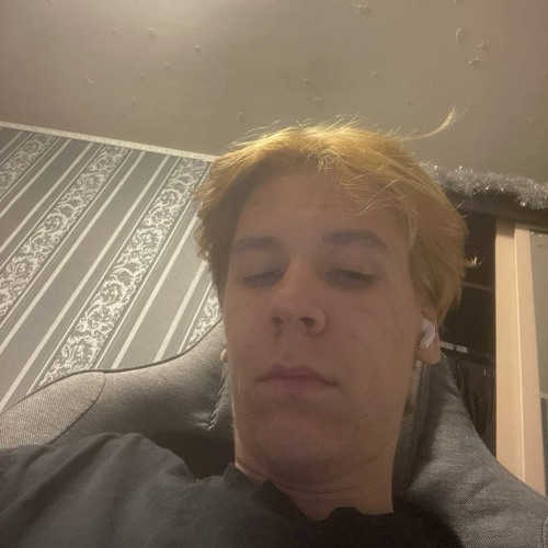 Stream huzzy b - crying face emoji (demo) by яйцглст | Listen online ...