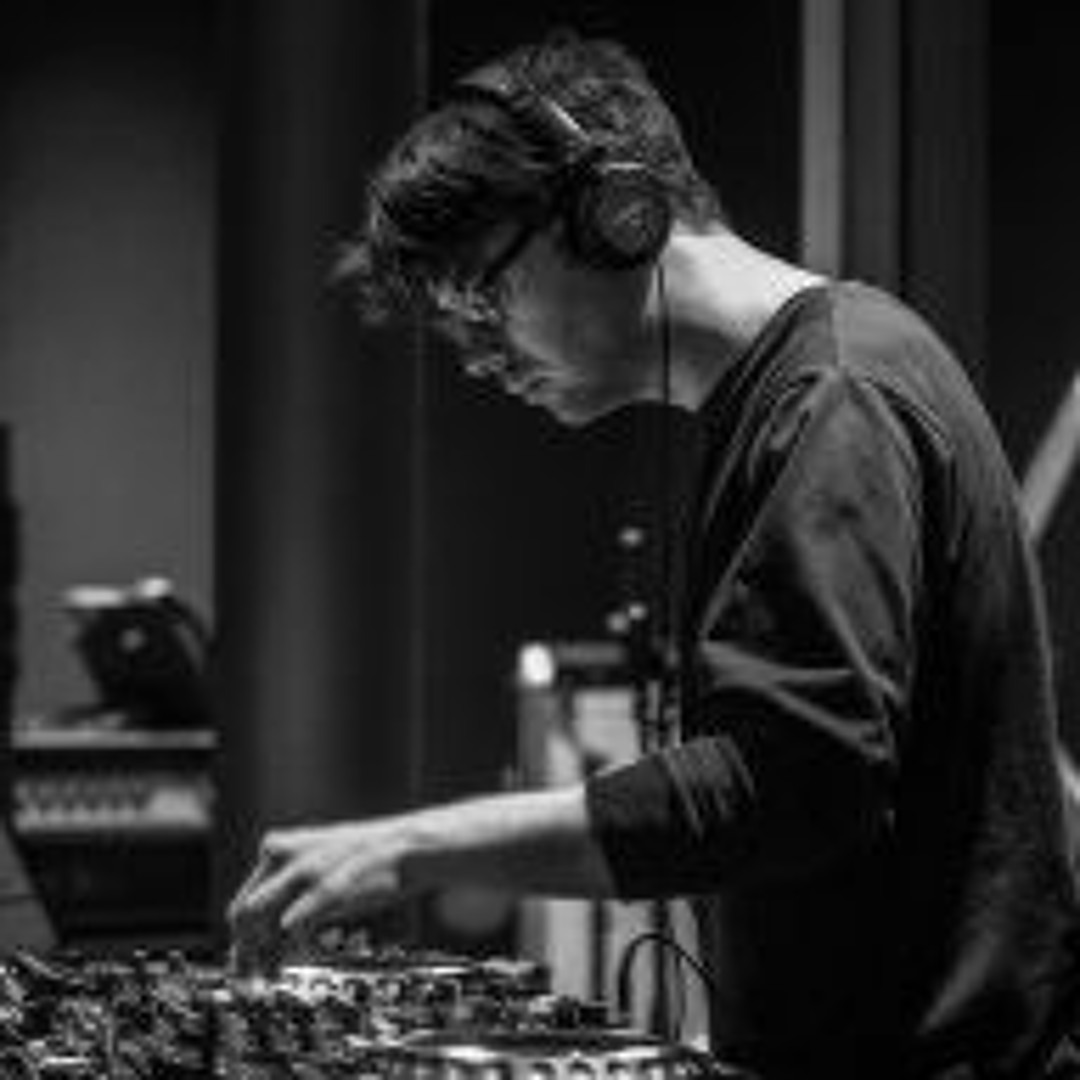 Stream CRi - Live From Carré De Gaspé, Montreal ( by Stuke Sowle ...