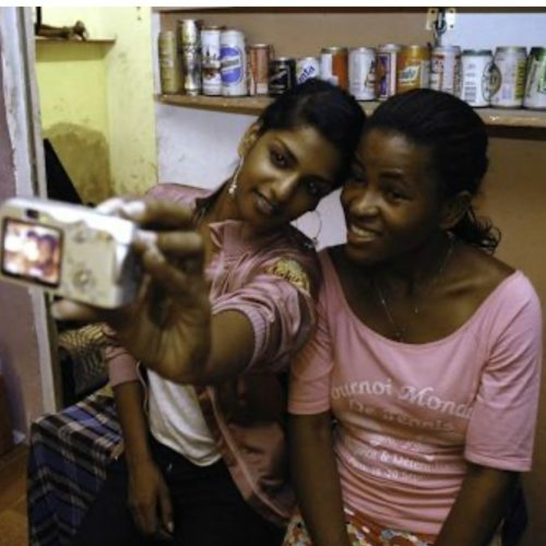 Stream Deize Tigrona vs M.I.A. - Bucky Done Injecao Gun (DJ Chewy Baile ...