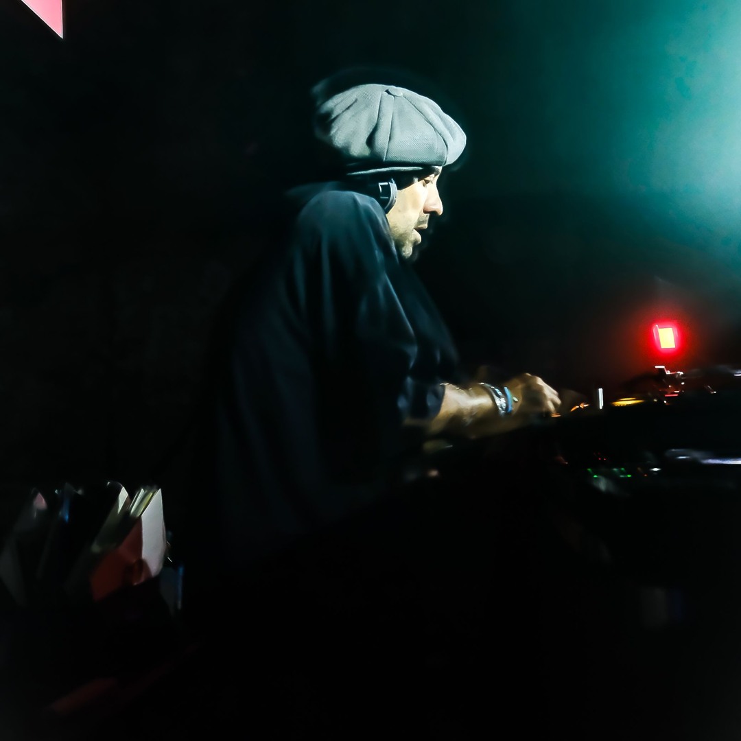 Stream bullet tooth - Move Your Body feat. Xpansions by toothpace ...