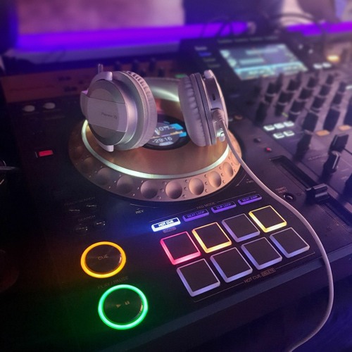 Stream Reggaeton Old School Mix #3 by Dj Jmix | Listen online for free ...