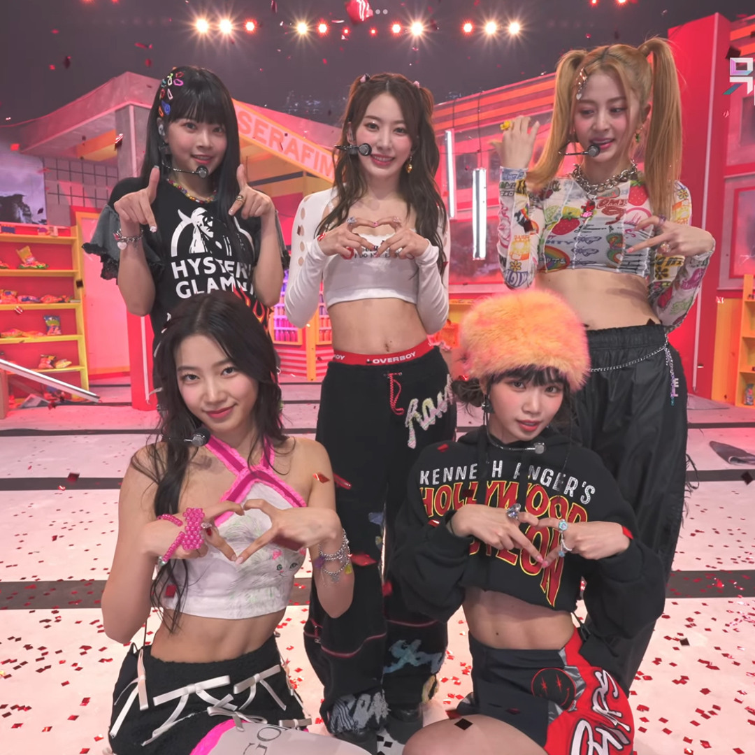 Stream 르세라핌 빛 LESSERAFIM light original/ HOT.mp3 by cury | Listen ...