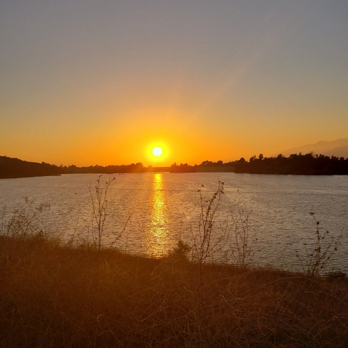 Stream end of the days. produced by Frank v....wav by Frank Vivian ...