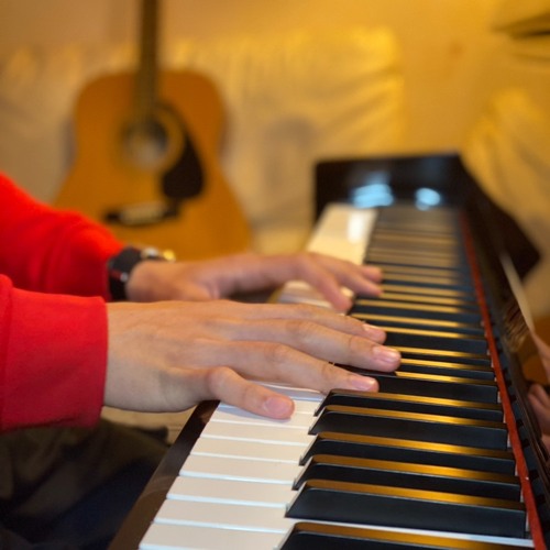 Stream Peaches - Piano Cover | Van Toan Lam by Van toan Lam | Listen ...