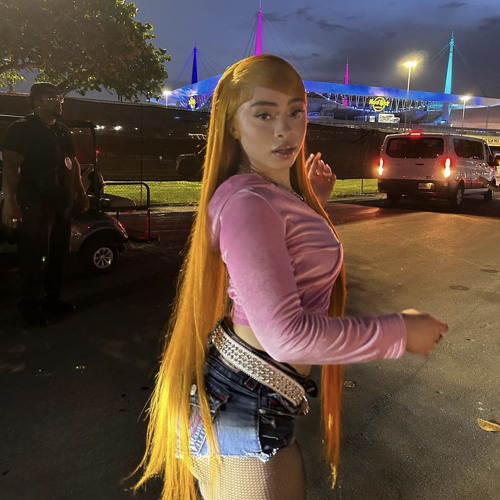 Stream she a throat goat ( yea cmon ) by Benji Flex | Listen online for ...