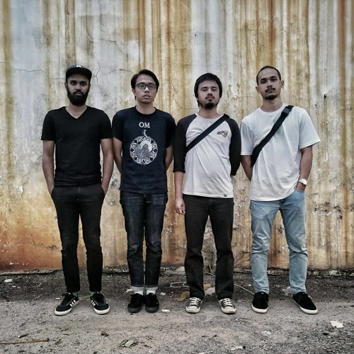 Stream Divisive People Innocent Blood - The Eletric Ape In Stereo (POST ...