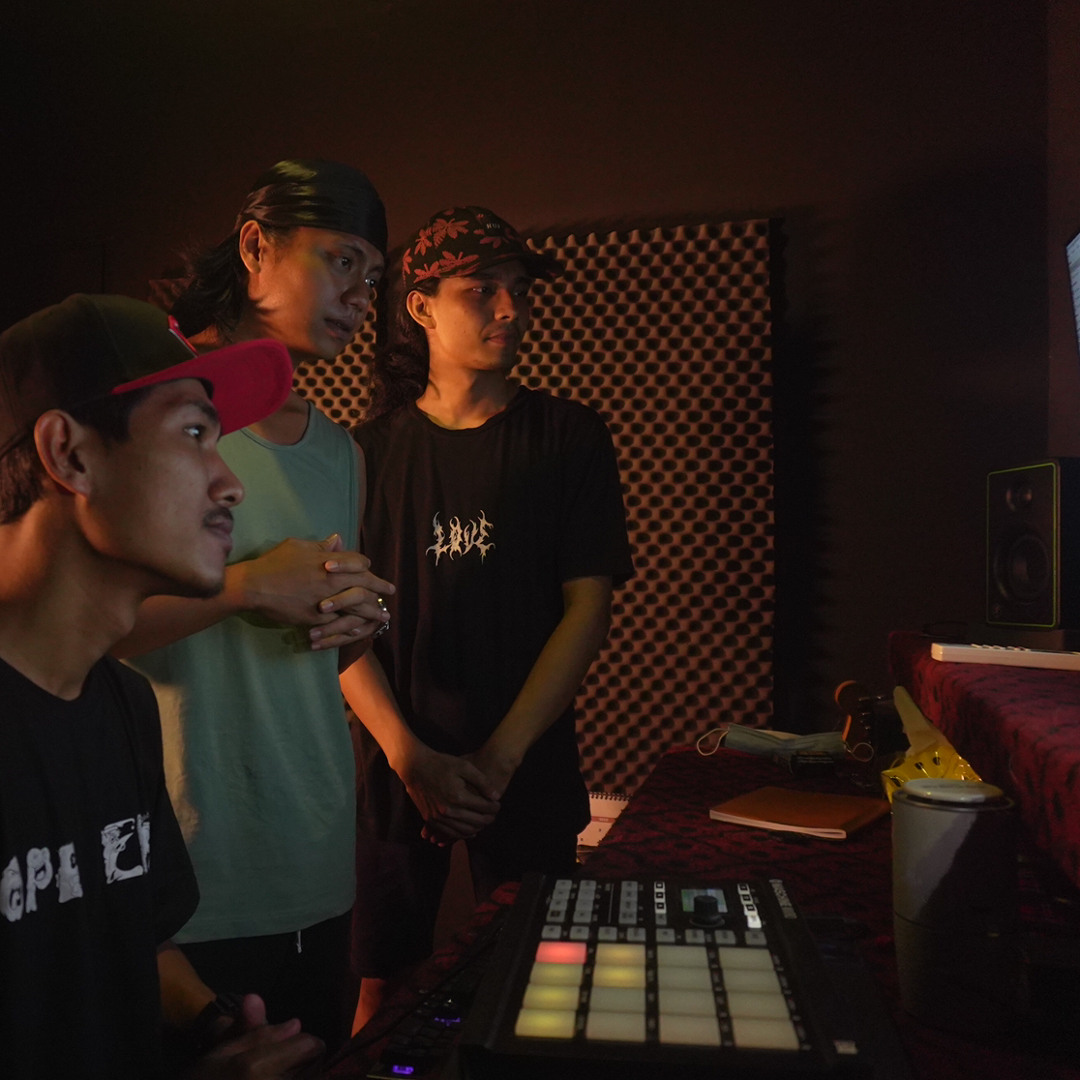 Stream Louis Linn | Listen to FREE FEEL WITH HIP HOP playlist online ...