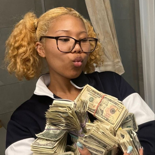 Listen to music albums featuring WHO AM I ? (prod ykbenz & Drug Poet ...