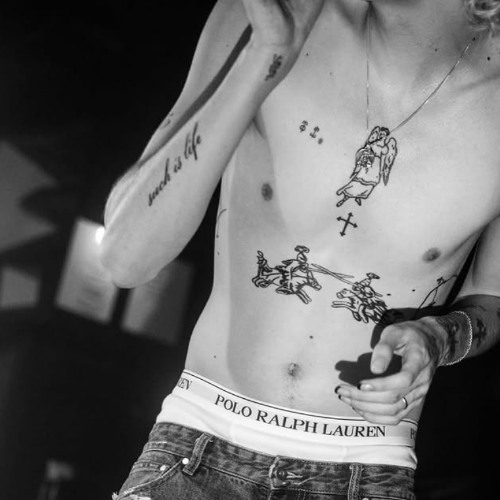 Stream we dont leave the house (unreleased) by glaive archive | Listen ...