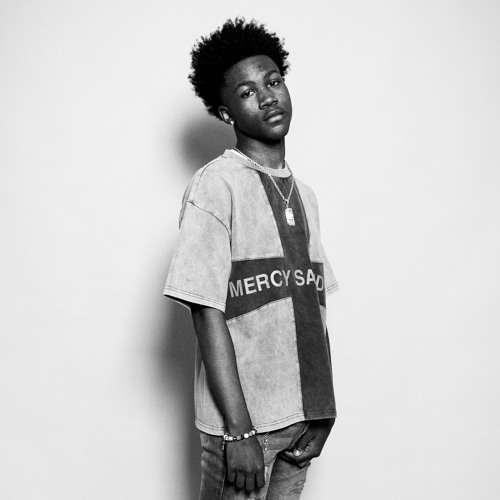 Stream GLIZZY by Lil Kingg | Listen online for free on SoundCloud