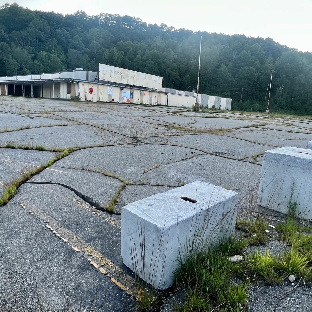 Stream Eyesore Supermarket To Be Demolished by Radio Worcester | Listen ...