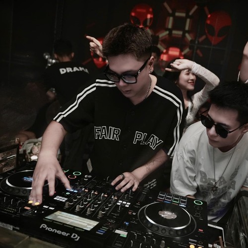 pumpyoursound.com | LA LA LA - RIX EDIT