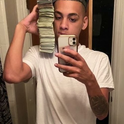 Stream jden | Listen to Trenchcoat playlist online for free on SoundCloud