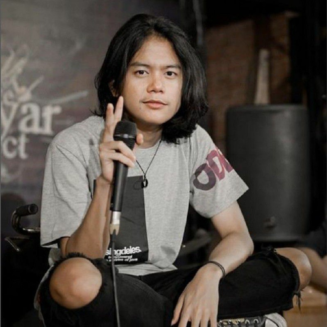 Listen to MAULANA ARDIANSYAH FULL ALBUM TERBARU.mp3 by Cawstory in 1 playlist online for free on ...