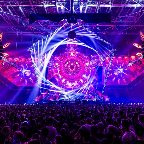 Stream Showtek | Qlimax 2023 Enter The Void | Hardstyle Set by ReisOpa ...