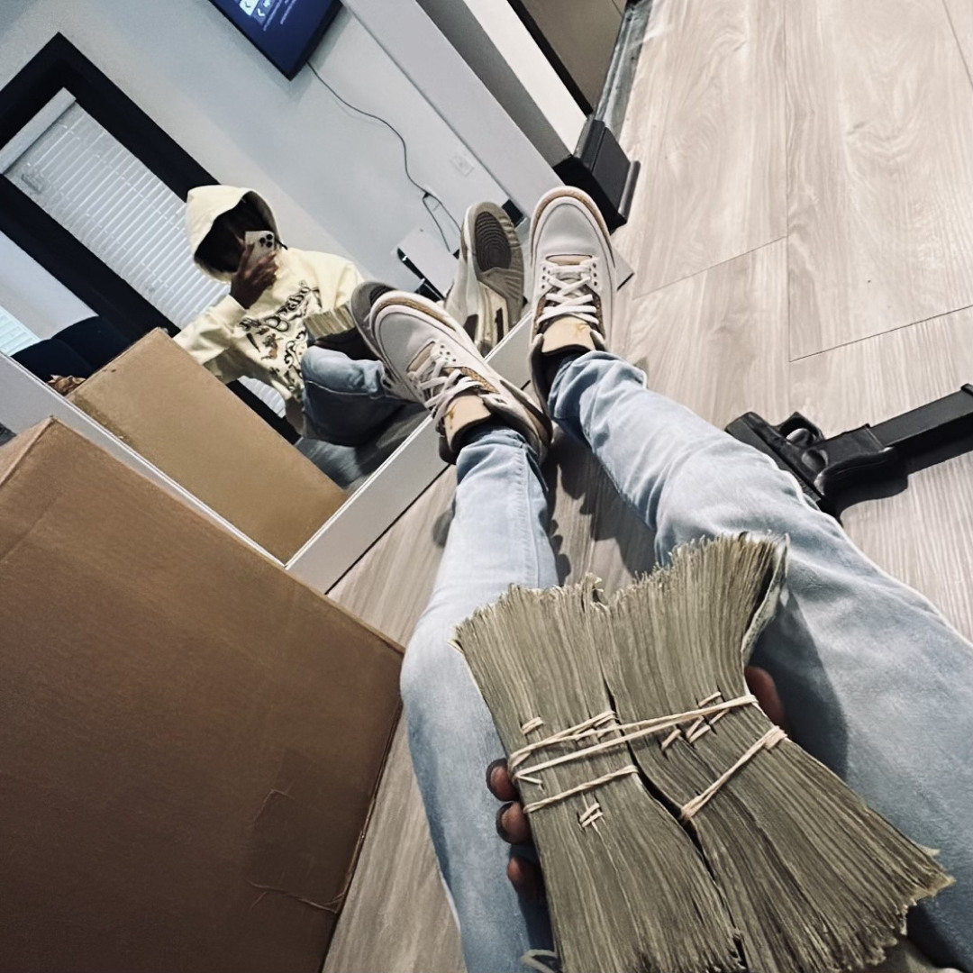 Stream Bad Lil Shit // LauhJay by RIP Slibbie | Listen online for free ...