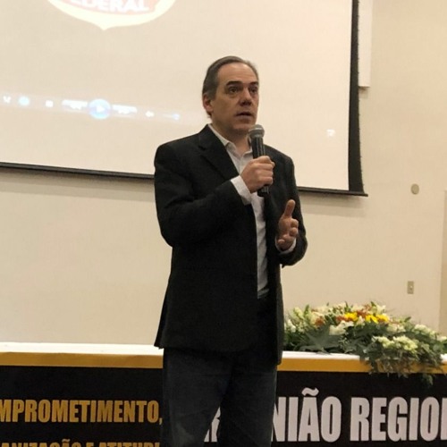 Stream Entrevista delegado da PFRS Alessandro Maciel Lopes by Gaúcha | Listen online for free on ...