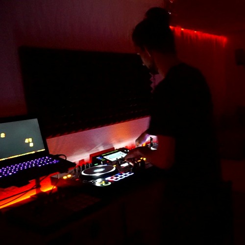 Stream One night in Tom Osman's club by Tom Osman | Listen online for ...