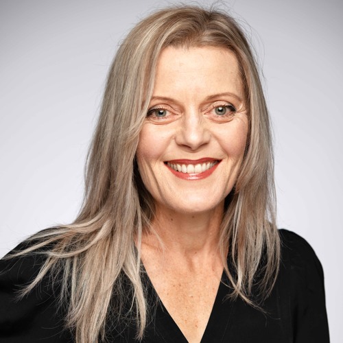 Sally Piper's Instagram, Twitter & Facebook on IDCrawl