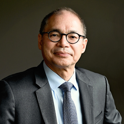 Stream episode Doctors Manitoba honore Dr Michel Bruneau et Dre Selena ...