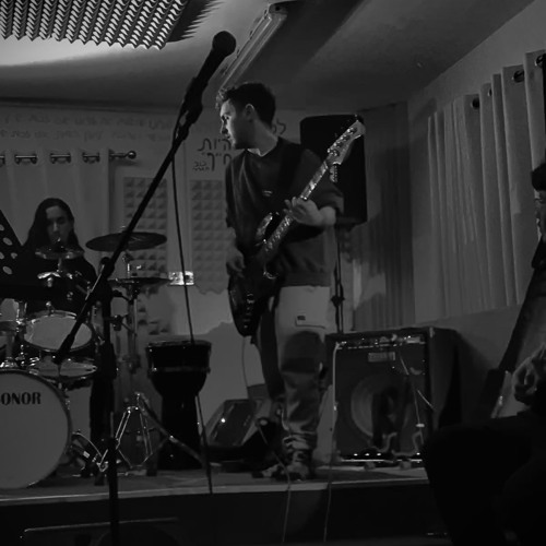 Stream Downtown Train - Band Rehearsal 2024 by Small Change | Listen ...