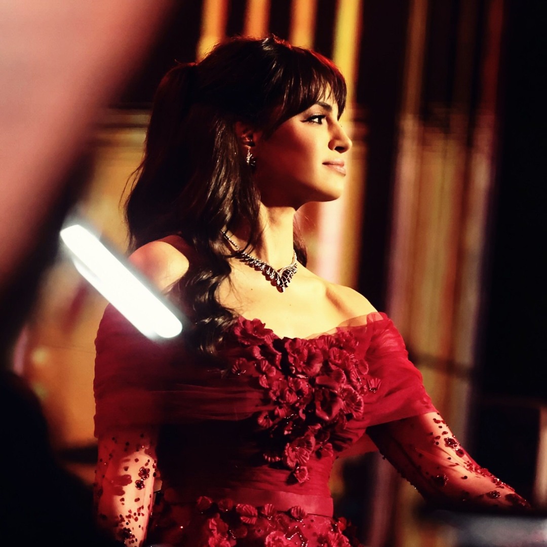 Stream امال ماهر | العيون السود by S3ud | Listen online for free on ...