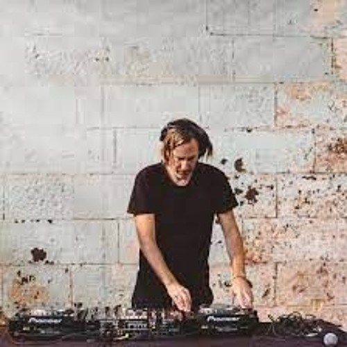 Phil Smart 5 hour Set Recorded live at Club 77 - Listen to music