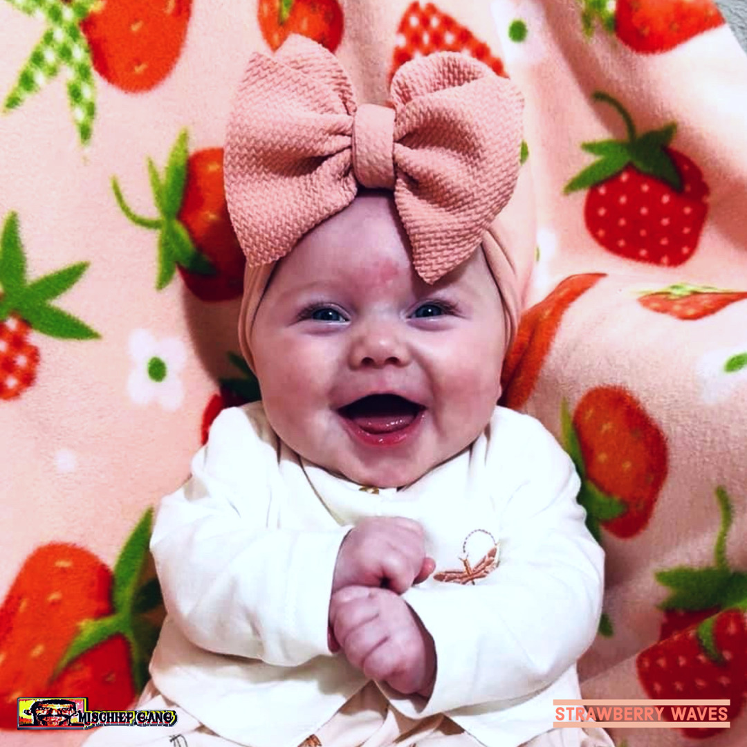 Stream STRAWBERRY WAVES [prod. boozle] by BOOZLE (@iamboozle) | Listen ...