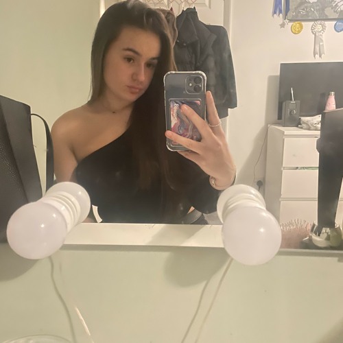 Stream Maisie Smithurst | Listen to Maisie x playlist online for free on SoundCloud