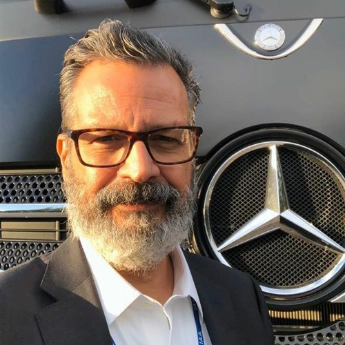 Stream episode Créditos de camiones con Gerhard Gross de Daimler ...