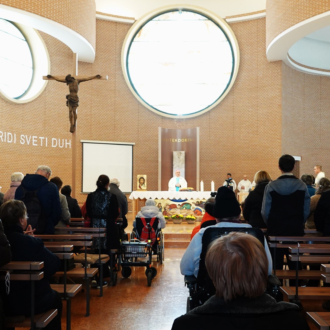 Stream Prisluhni sveti maši ob 50-letnici obstoja in delovanja Prijateljstva bolnikov in ...